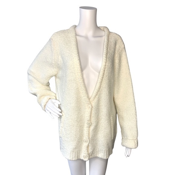 Sincerly Jules | Sweaters | Nwt Sincerely Jules Ivory Buttons Front ...